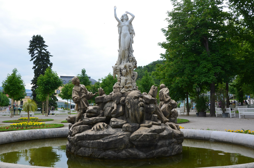 Mermaid Statue - The Fountain of Undine - Mermaids of Earth